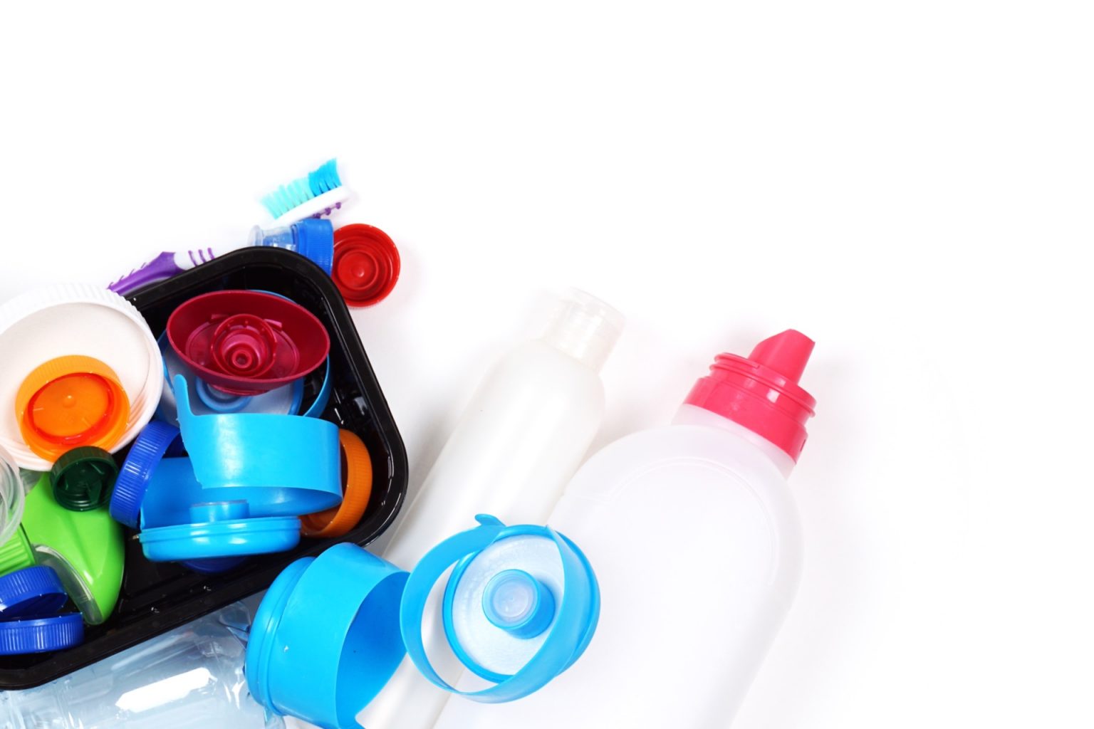 Plastika je danes še vedno eno izmed najbolj uporabljenih surovin